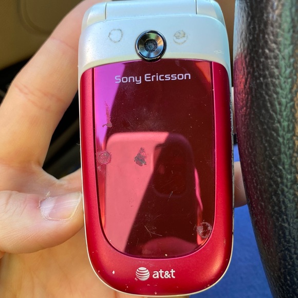 Sony Ericsson Flip Phones